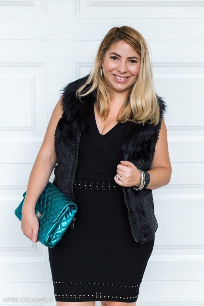 How to Feel Confident Wearing Sleeveless Tops - April Golightly