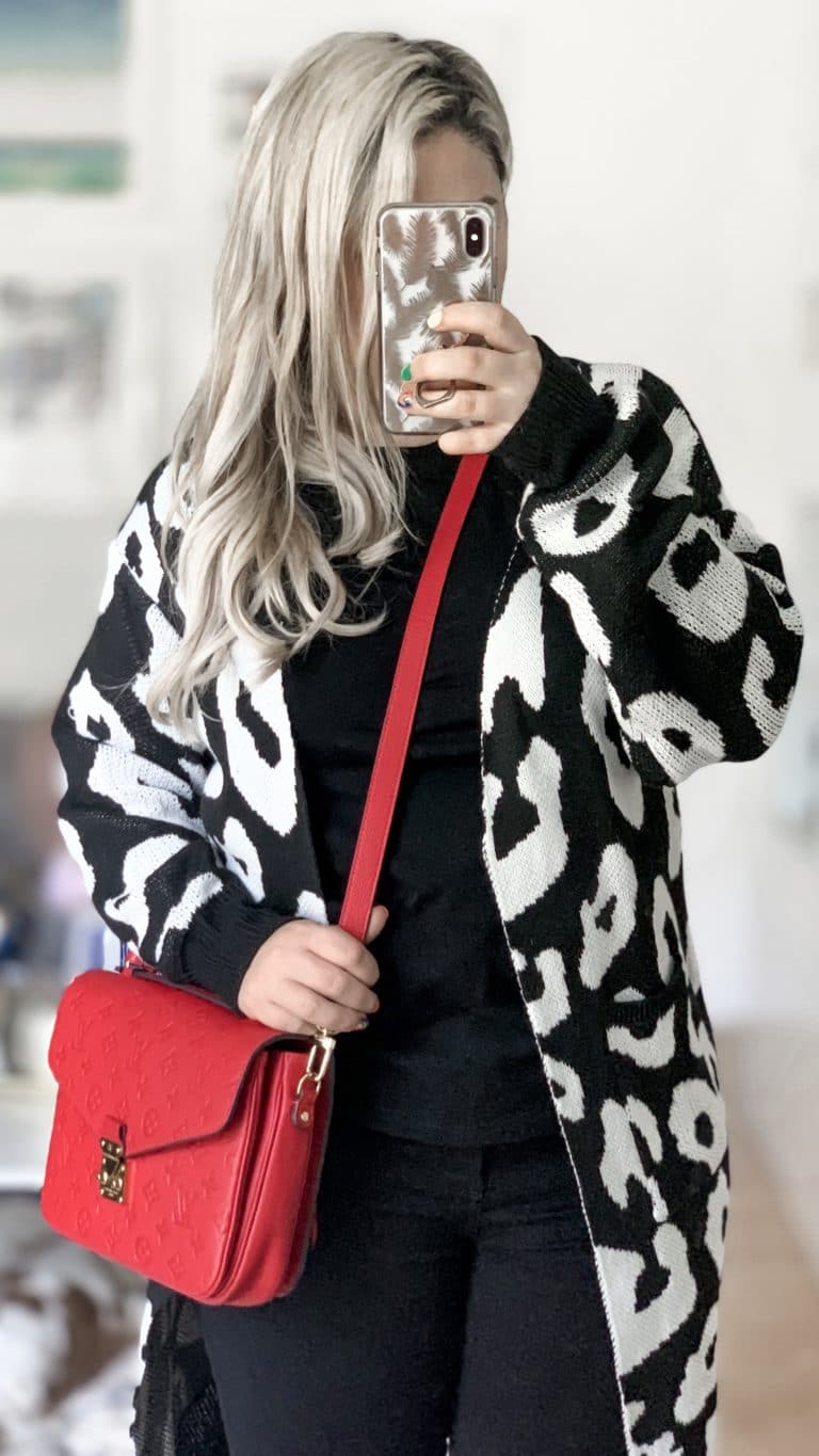 20 Red Bag Outfit Ideas: Put Your Best Face Forward